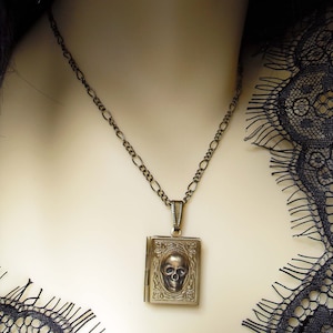 Skull Locket Necklace. Creepy Goth Victorian Jewelry for - Etsy