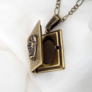 Skull Locket Necklace. Creepy Goth Victorian Jewelry for - Etsy