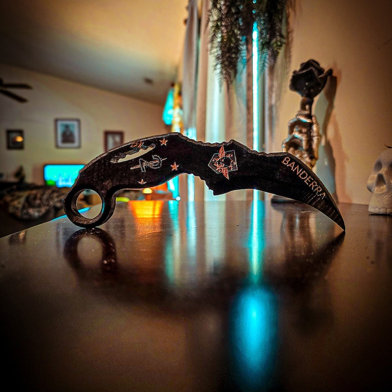 Karambit Fidget - Etsy