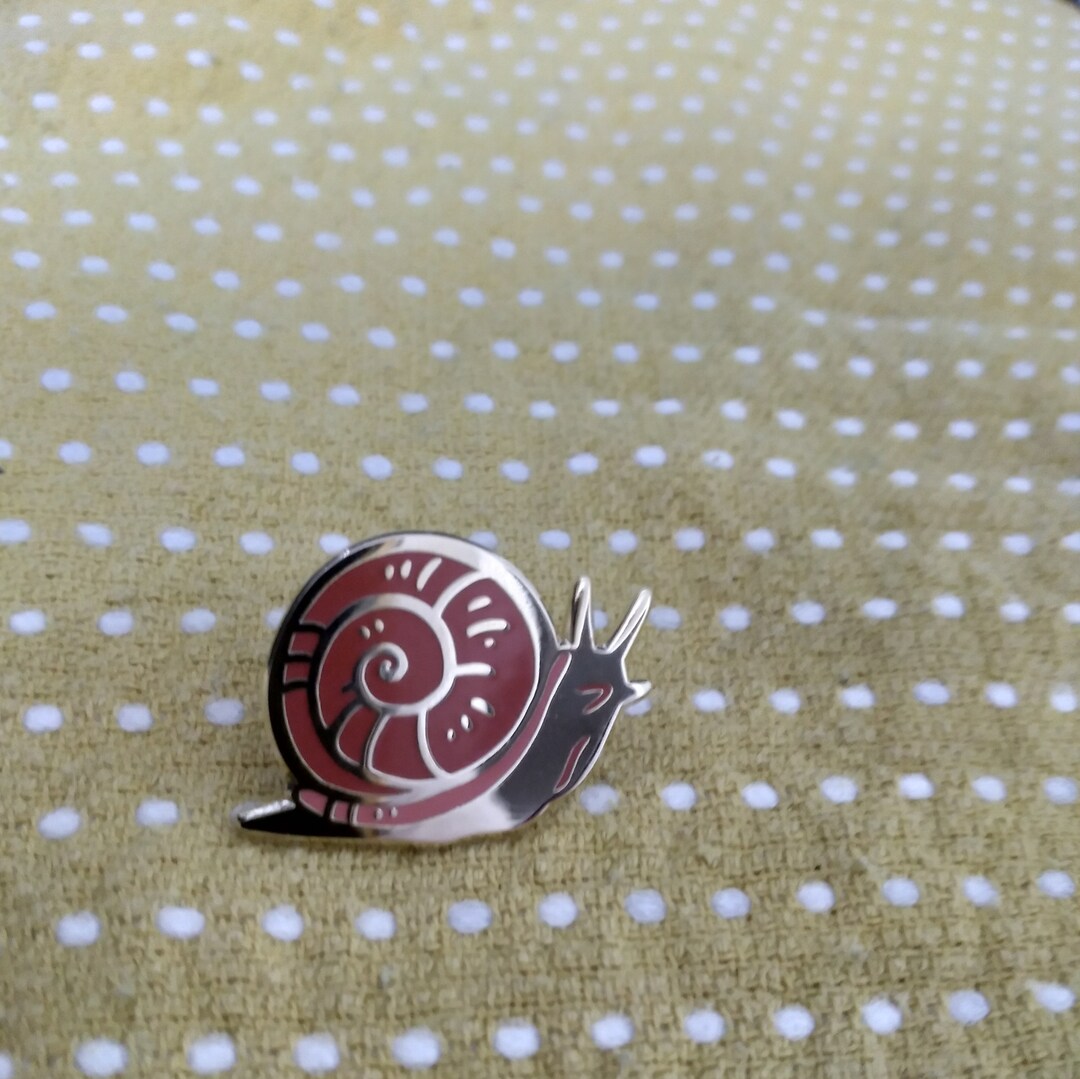 Shell Friend Coral and Gold Snail Enamel Pin - Etsy