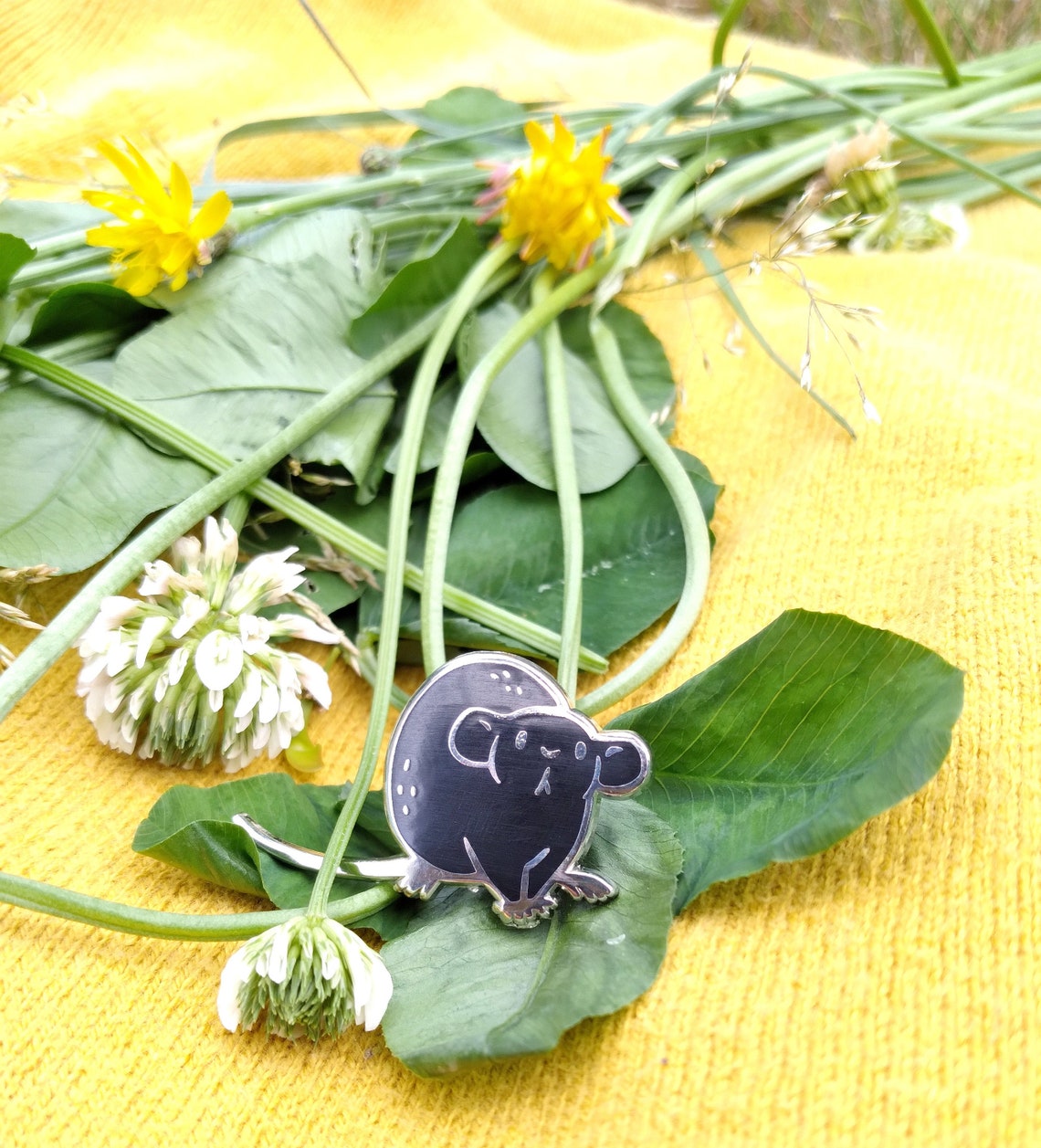 Black Dumbo Rat Hard Enamel Pin - Etsy