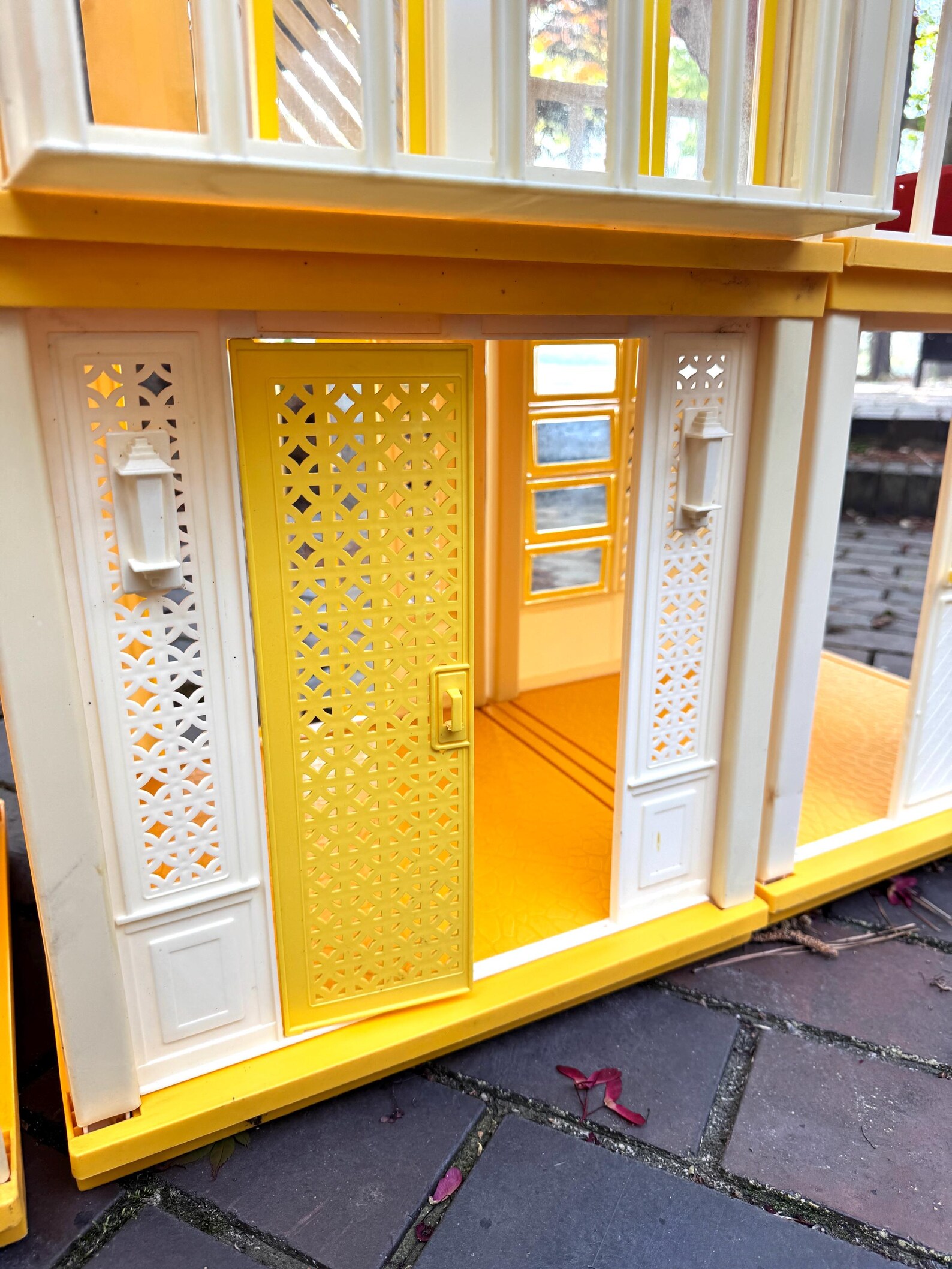 Vintage A-frame 1979 Mattel Barbie Dreamhouse - Classic Dollhouse ...