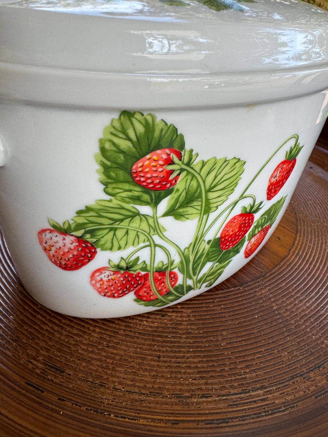 Vintage Eda for Seymour Mann Inc. Round Oval Covered Casserole Berry ...