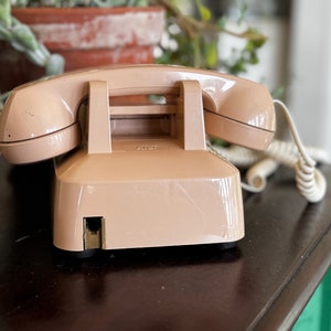 Vintage Beige Rotary Telephone - Etsy