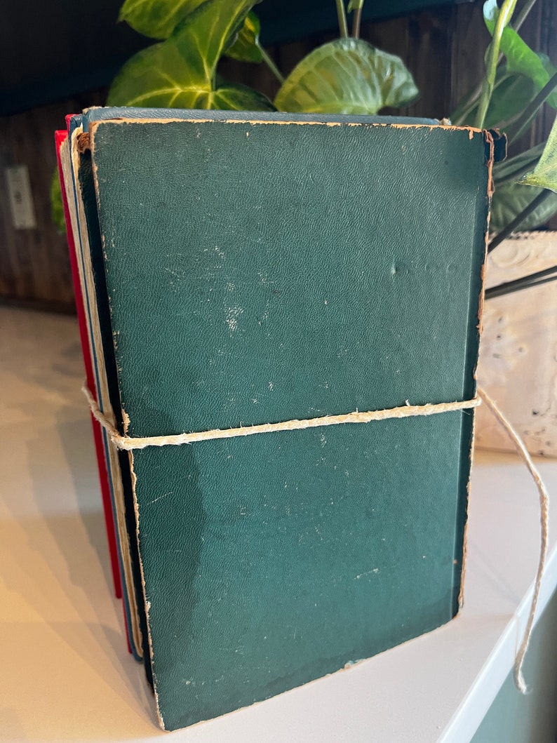 Vintage Book Bundle - Etsy