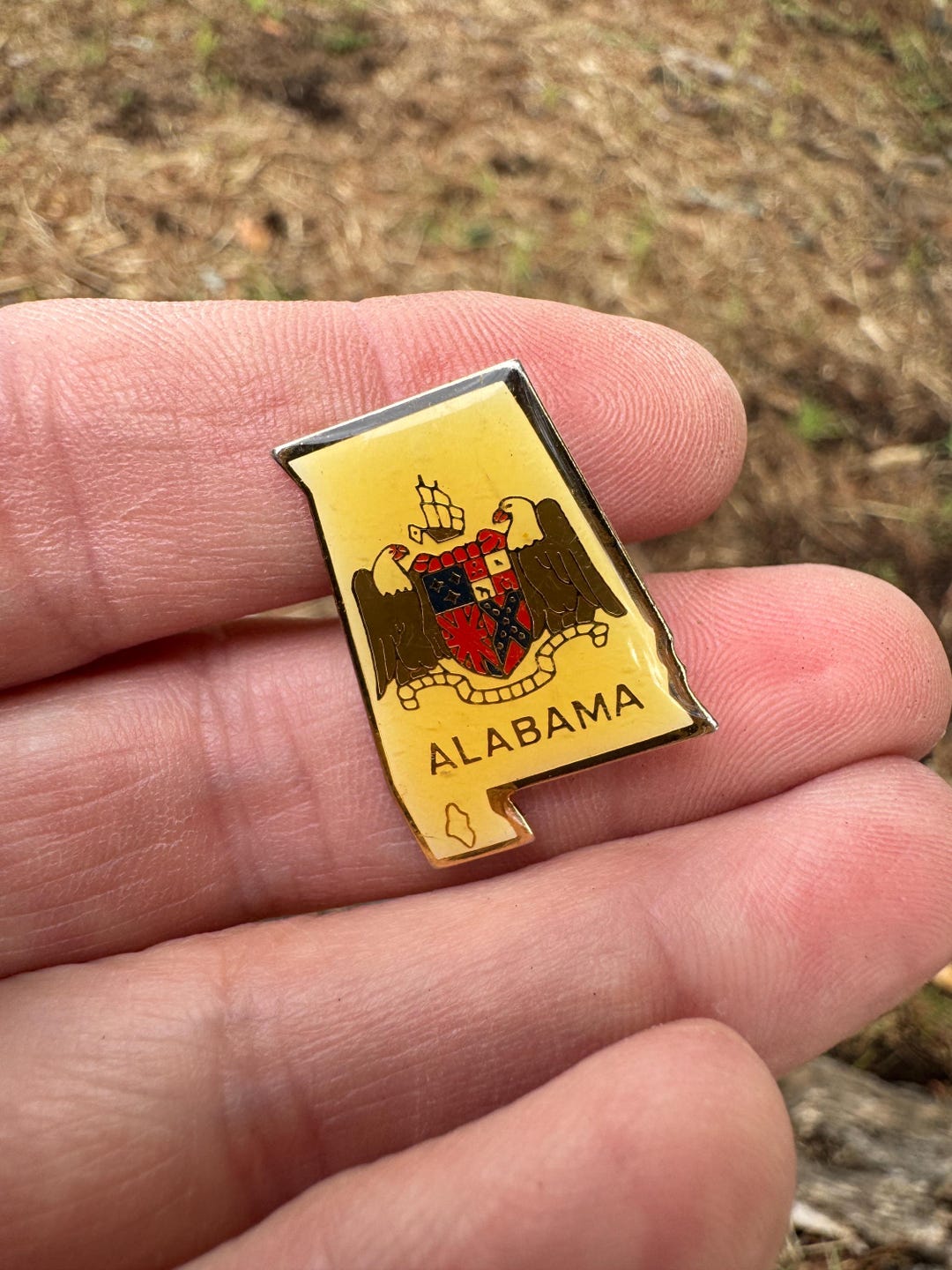 Historical Memorabilia - Alabama Gold Tone Lapel Pin Brooch - Vintage ...