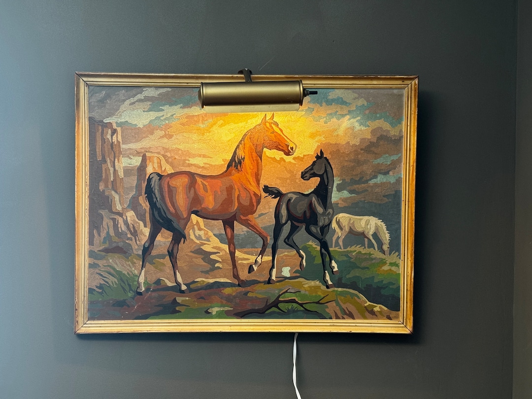 Vintage Brass Picture Light - Gallery Lamp - Wall Lamp for Painting - Etsy