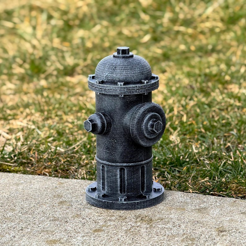 Concrete Fire Hydrant Garden Statue Decorative Fire Hydrant Sculpture ...