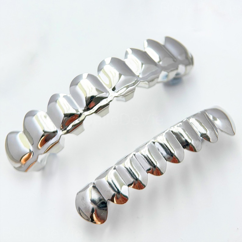 Iced Out Gold Grillz Set, 18K Gold Plated Copper Hip Hop Teeth, 8 Top ...