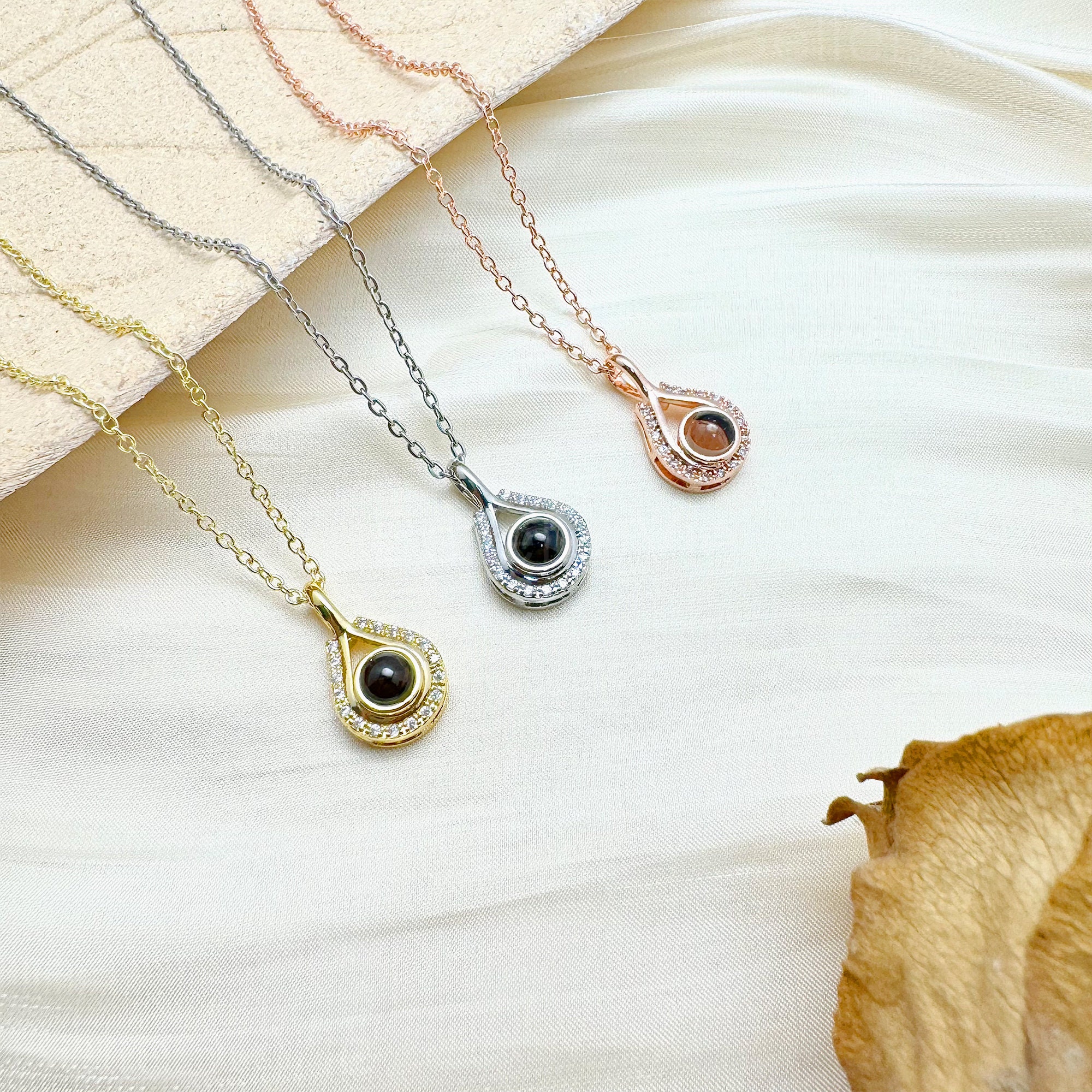 Customized Photo Projection Necklace - 18K Gold Memorial Jewellery ...