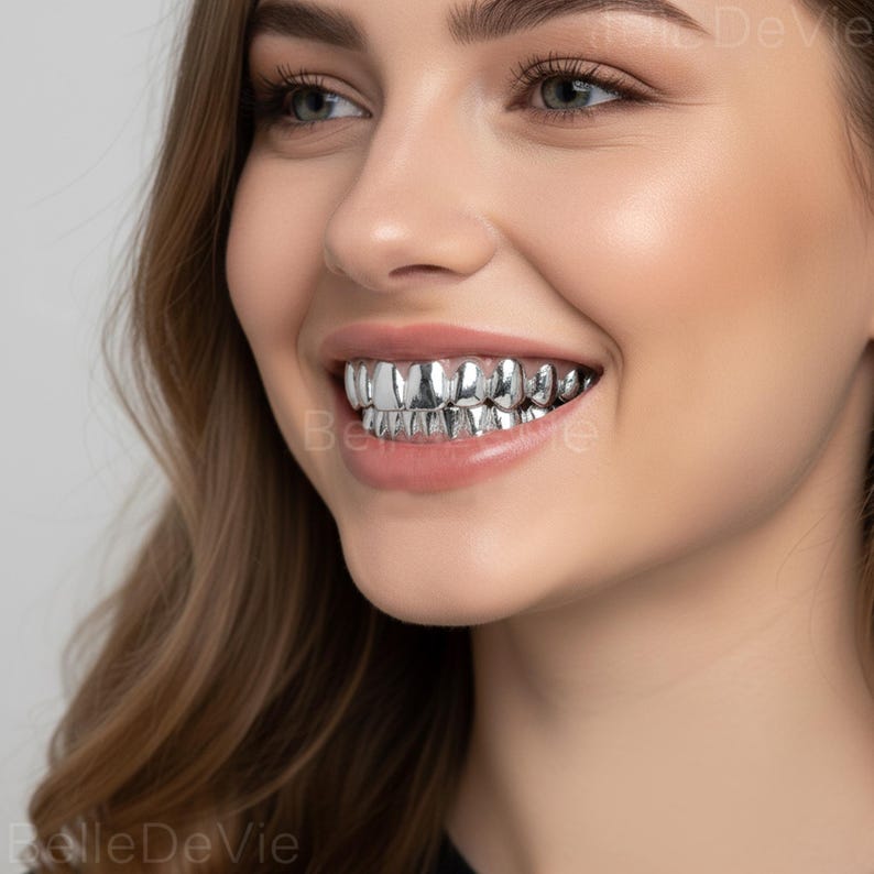 Iced Out Gold Grillz Set, 18K Gold Plated Copper Hip Hop Teeth, 8 Top ...