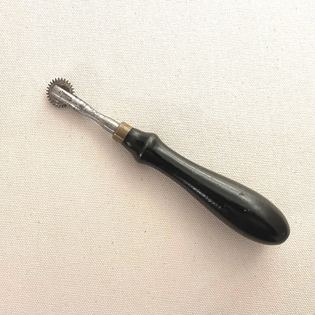 Vintage Serrated Tracing Wheel With Black Handle for Pattern Tracing - Etsy