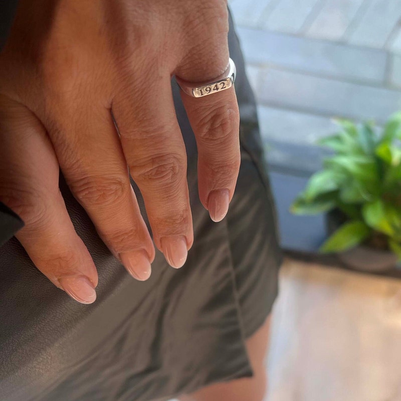 Size 2 Pinky Ring Initial - Etsy