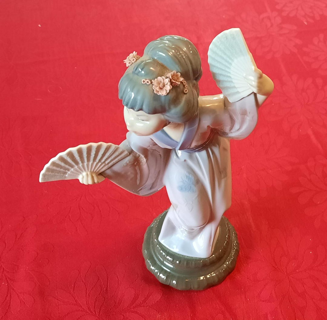 Lladro Madame Butterfly Figurine No 4991 - Etsy