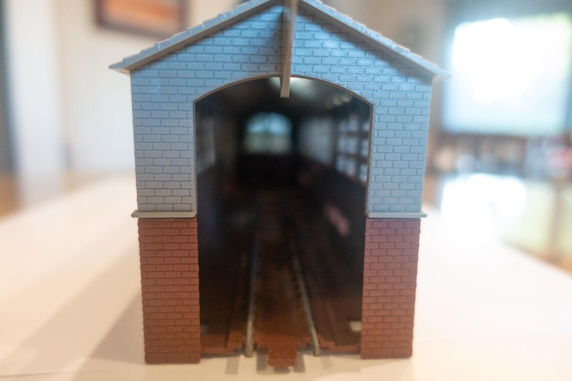 Tyco Engine Shed, HO Scale - Etsy