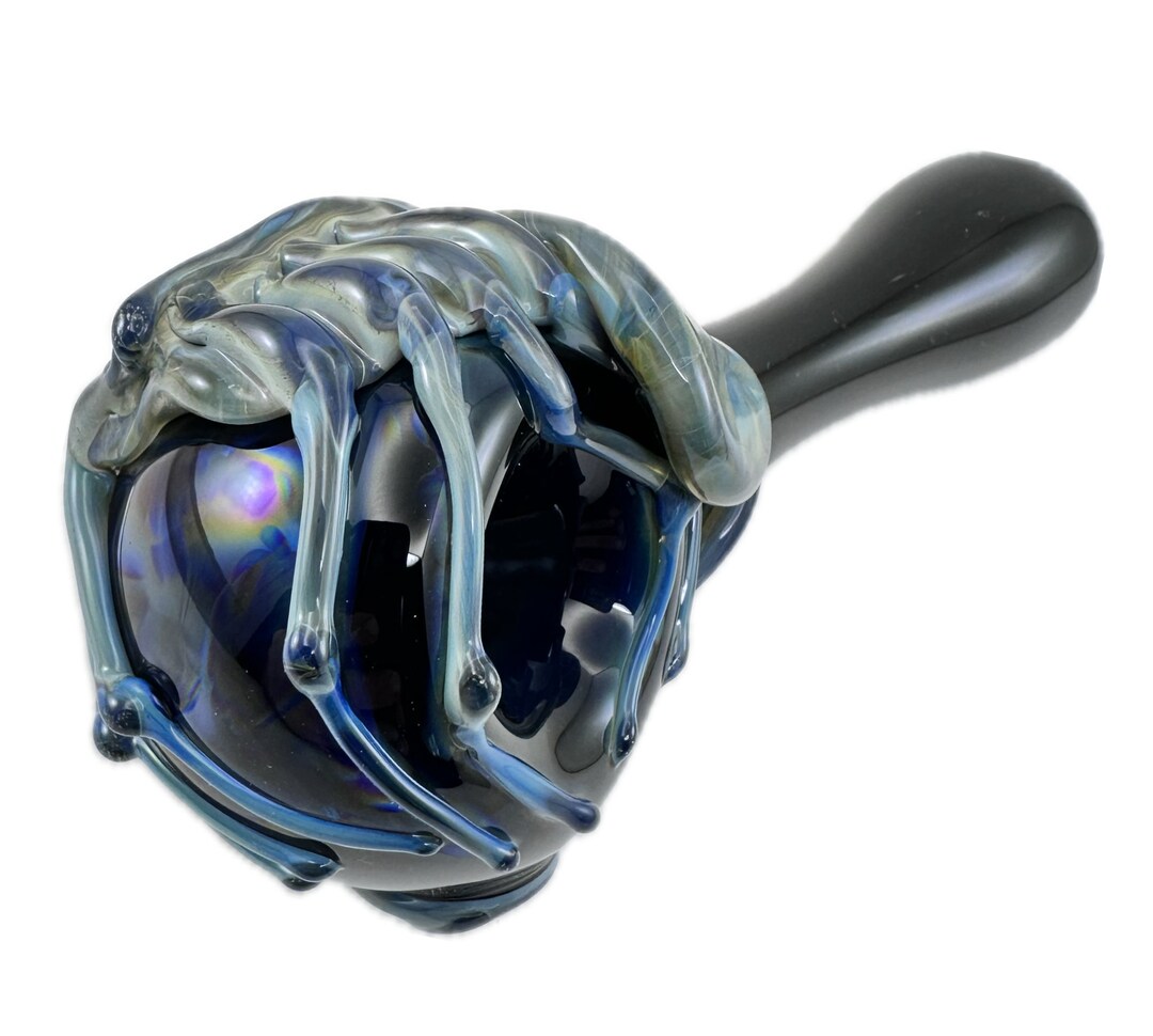 Facehugger Alien Glass Pipe. Thick Hand Blown Black Spoon With Sci Fi ...