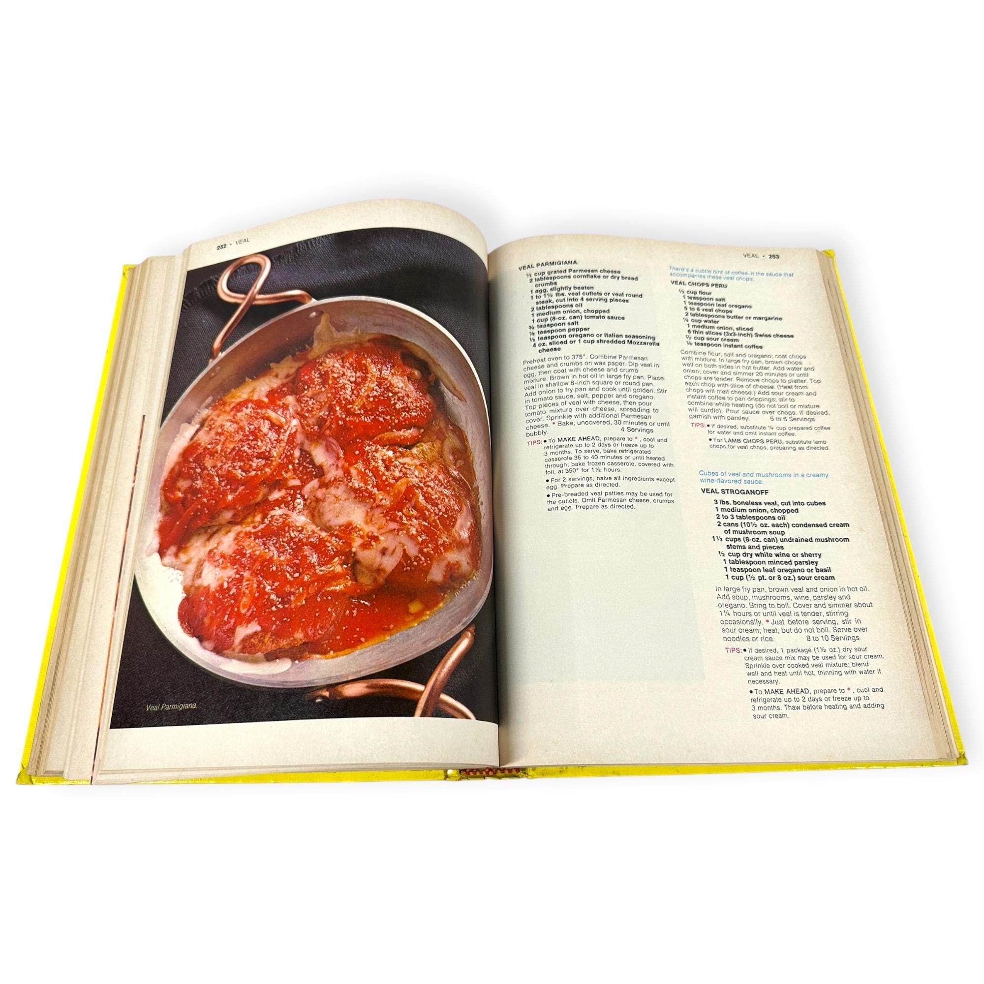 Vintage 1973 Pillsbury Family Cookbook Yellow Hardcover Vintage USA ...