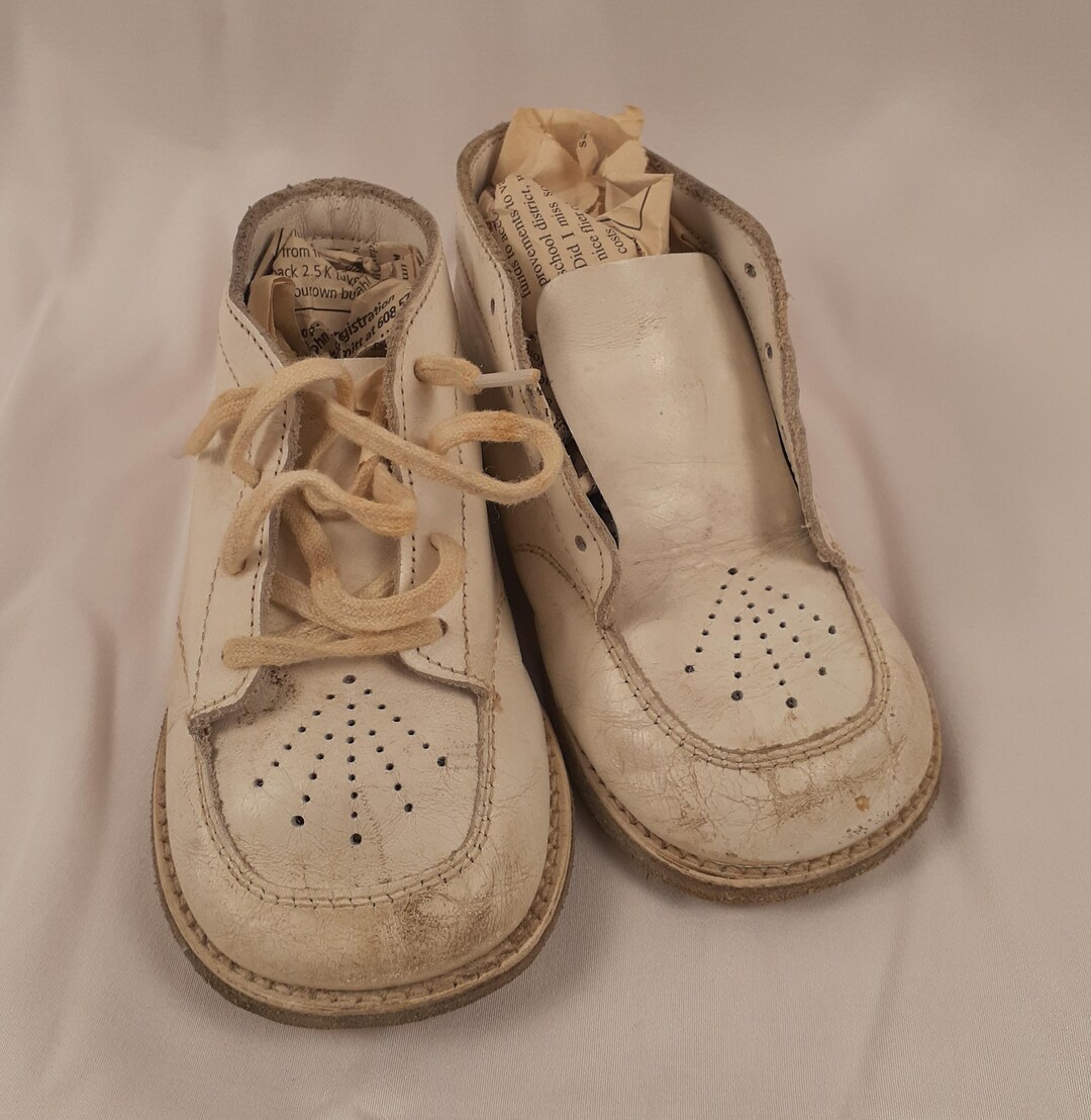 Vintage White Leather step Master Toddler Shoes - Etsy