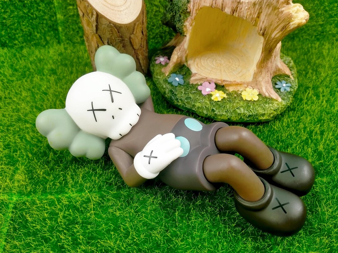 KAWS Ornaments-kaws Figures Modern Art Sculptures Unique Gift Ideas - Etsy