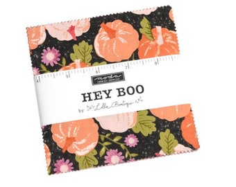 MODA Red Barn Christmas by Sweetwater Item 55530PP 42 Factory Cut Five ...