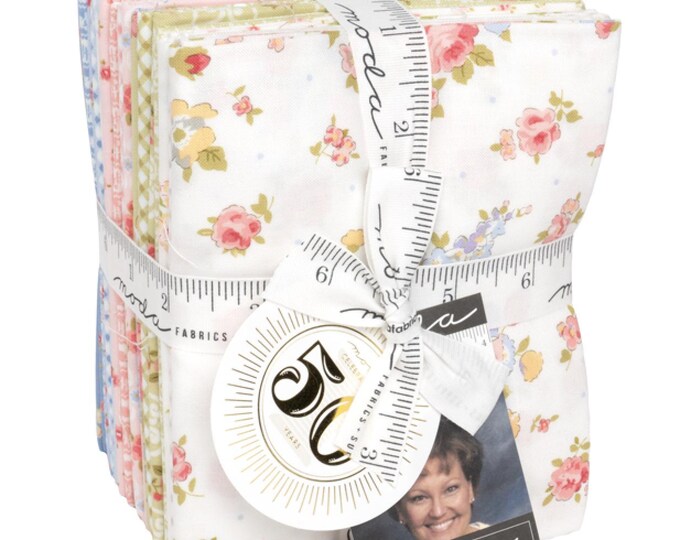 MODA Memory Lane AB Pack (assorted Bundle) Containing 22 Fat Quarters ...