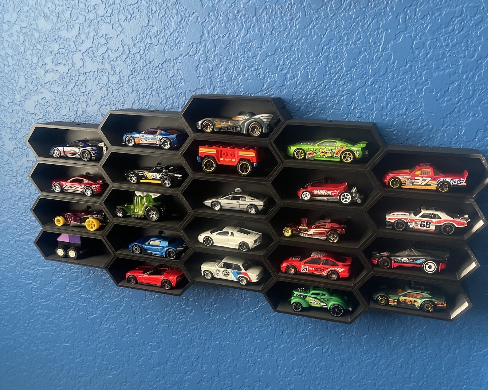 3D Printed Hexagonal Hot Wheels Display Shelf Locking Wall Mount - Etsy