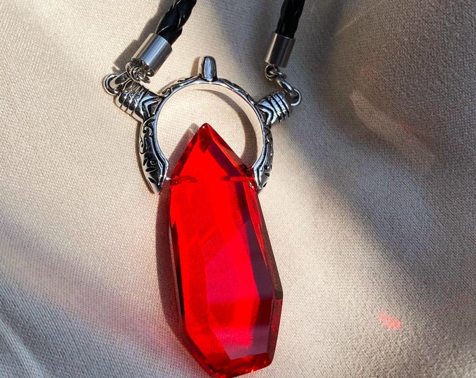 Dante's Amulet Necklace: Devil May Cry Cosplay Jewelry - Etsy