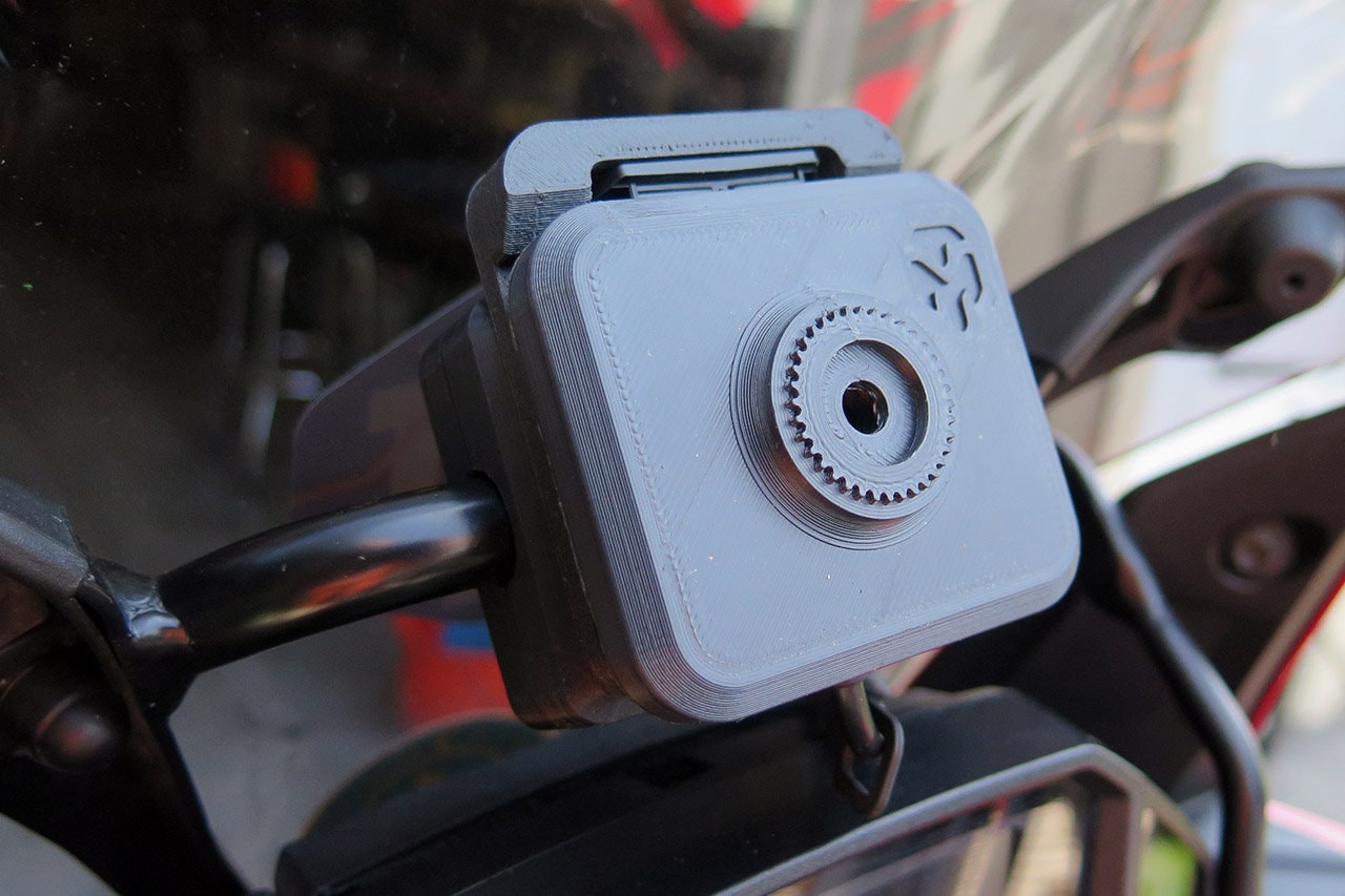 Quad Lock Garmin Zumo XT Adapter – Motorcycle Phone Mount Cradle for ...