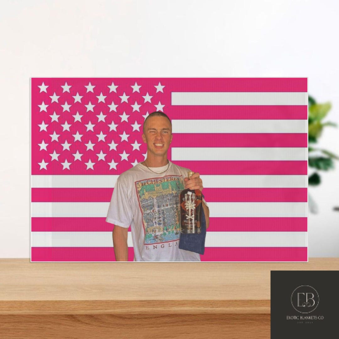 Outer Banks Drew Starkey as Rafe Cameron Flag, Coastal Beach House ...