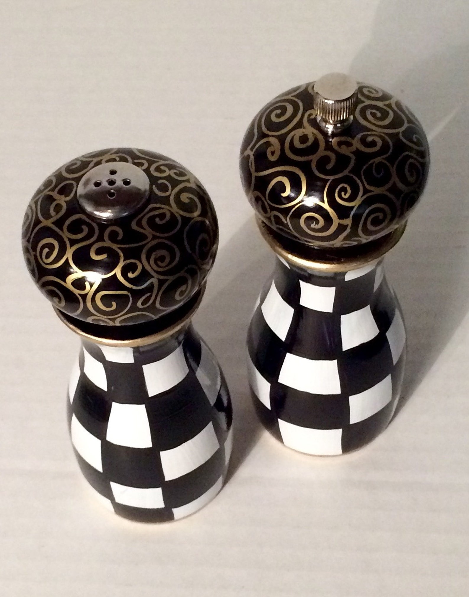Salt Pepper Set // Painted Salt Pepper Set // Pepper grinder | Etsy