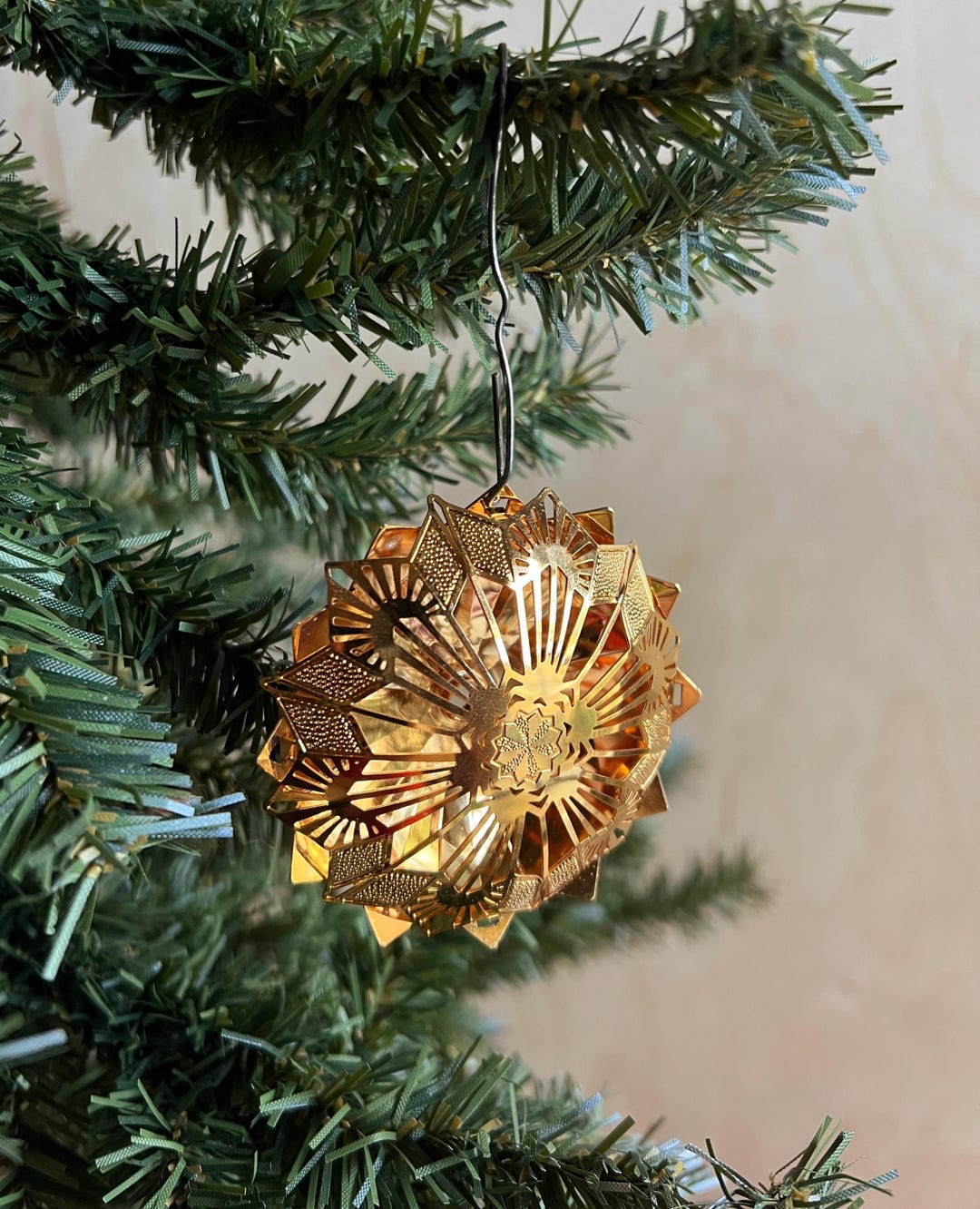 FREE SHIPPING ~ Vintage Lighted Hallmark Lacy Brass Ornament 1987 - Etsy