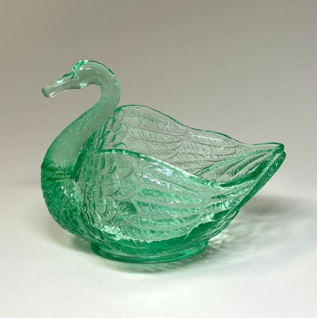 Vintage Green Glass Swan, Imperial Swan, Uranium Glass Swan - Etsy