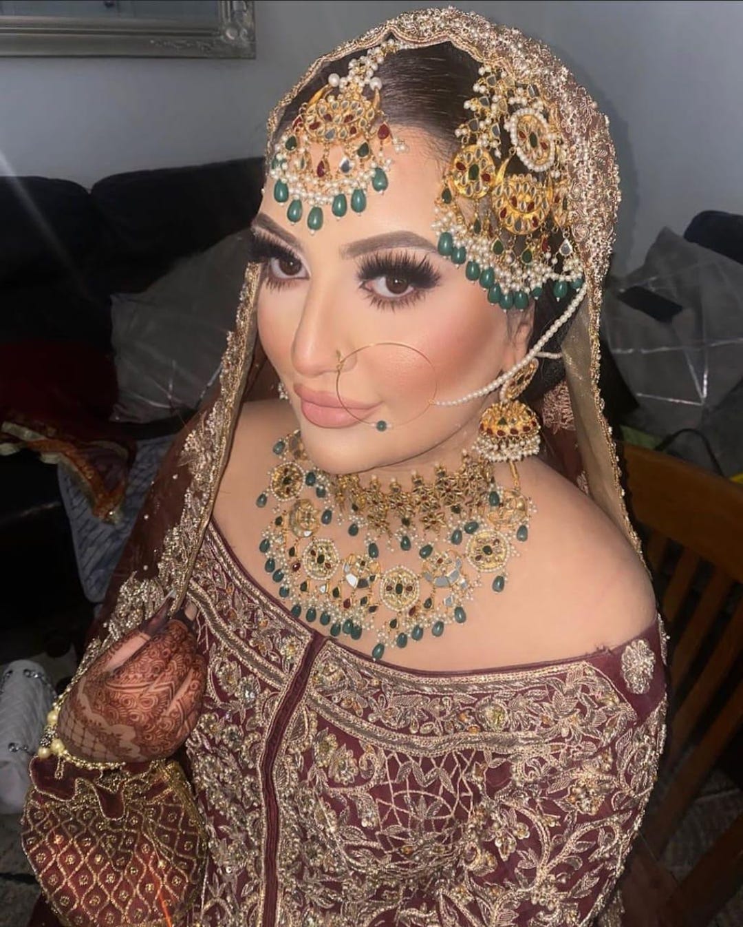Handmade Pakistani Farshi Kundan Bridal Set in Green Pearls With Mirror ...