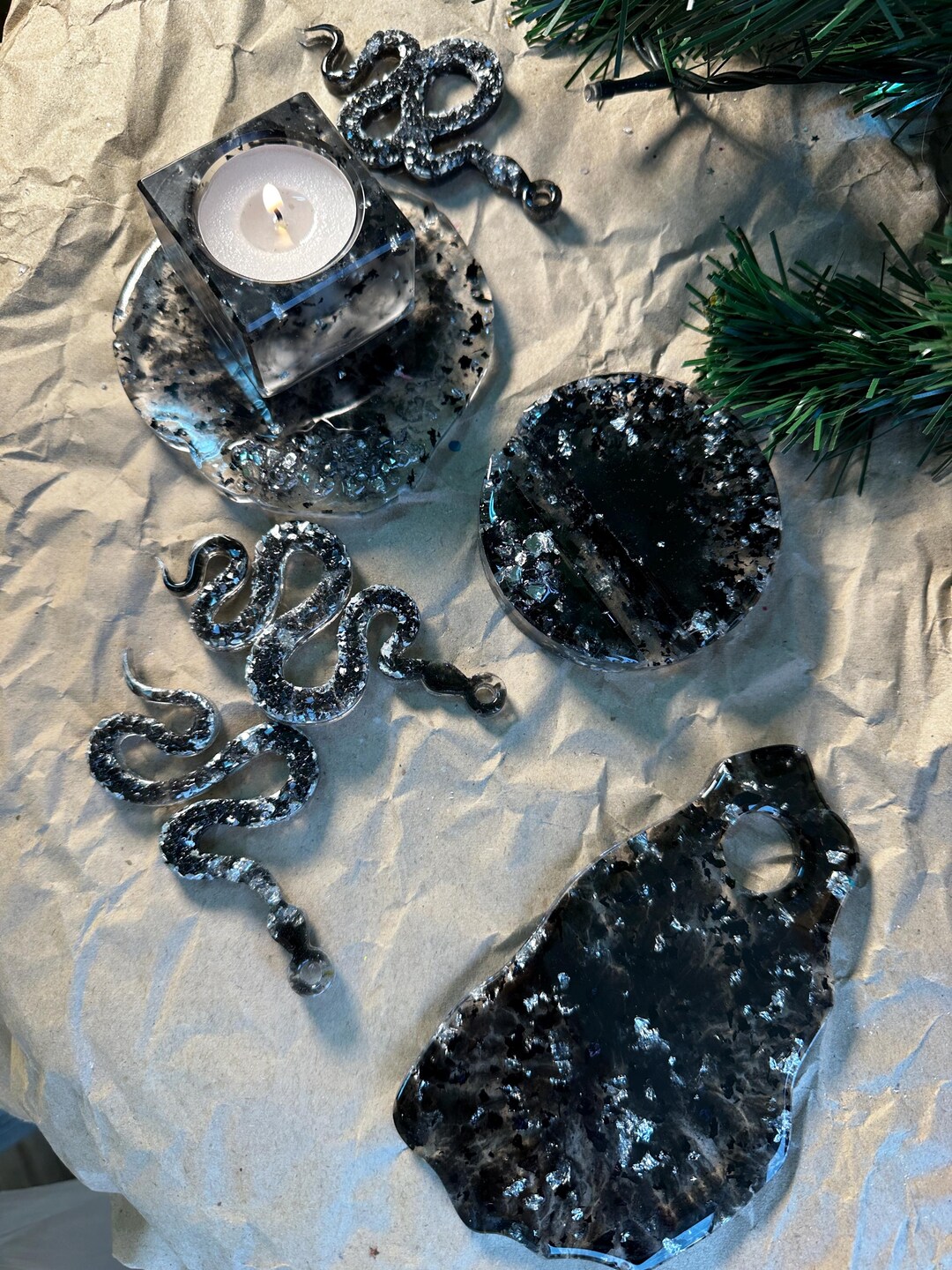 Black Resin Art Gift Box Сandlestick With Pallete, Christmas Decor Gift ...