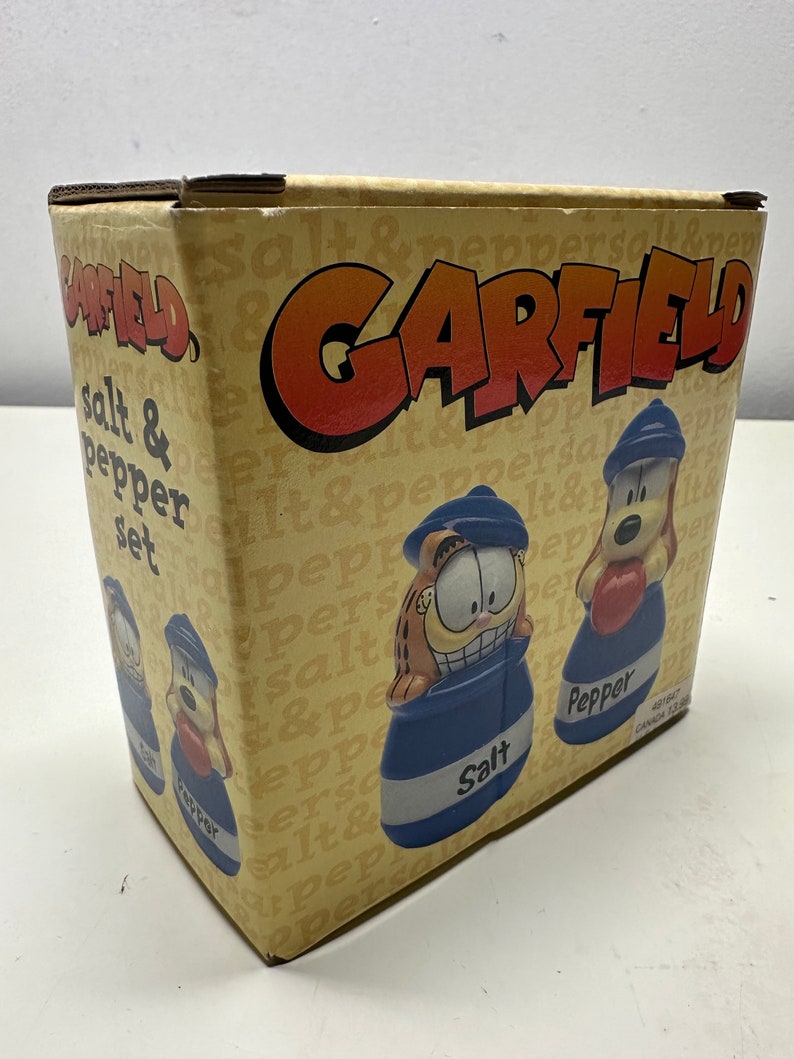 Vintage, NIB, HTF 1998 PAWS Garfield and Odie Salt and Pepper Shakers ...