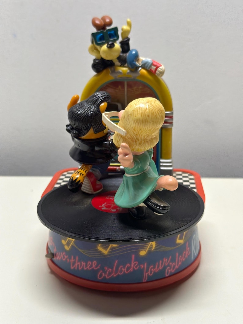 Vintage Garfield Enesco rock Around the Block Music Box - Etsy