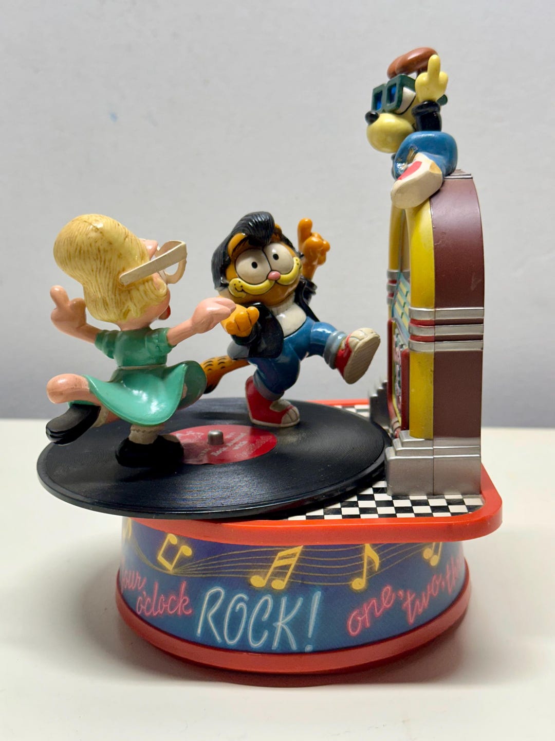 Vintage Garfield Enesco rock Around the Block Music Box - Etsy