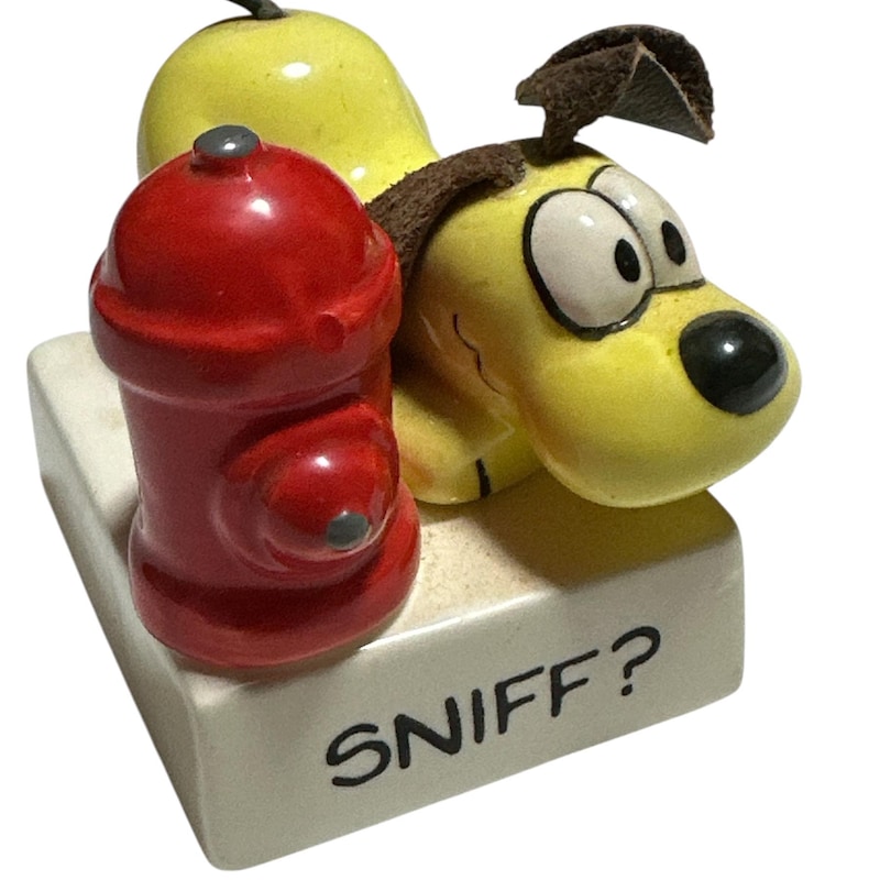 Vintage Odie Figurine - Etsy