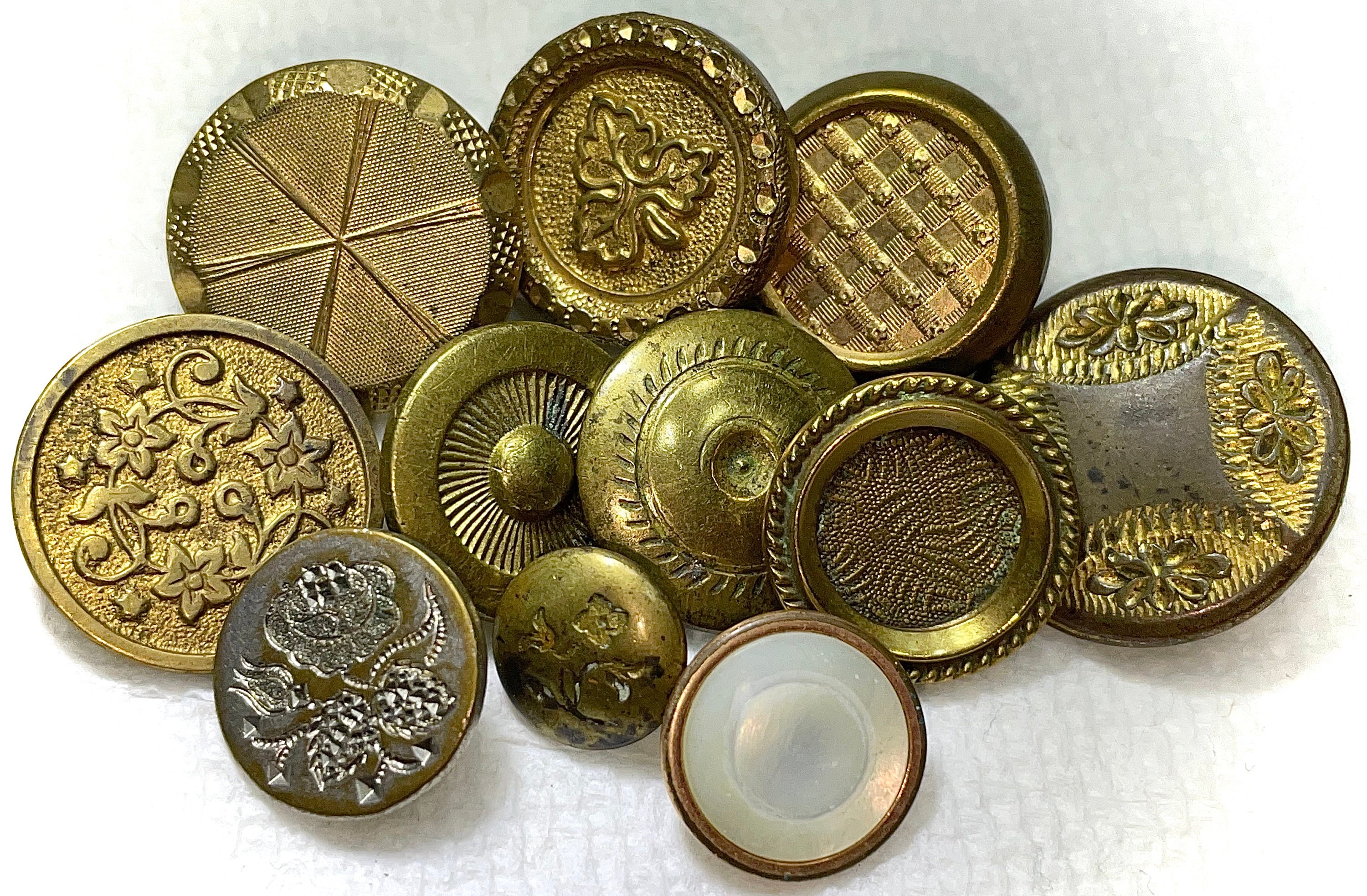 Antique Buttons 11 Golden Age Gilts & More Buttons | Etsy