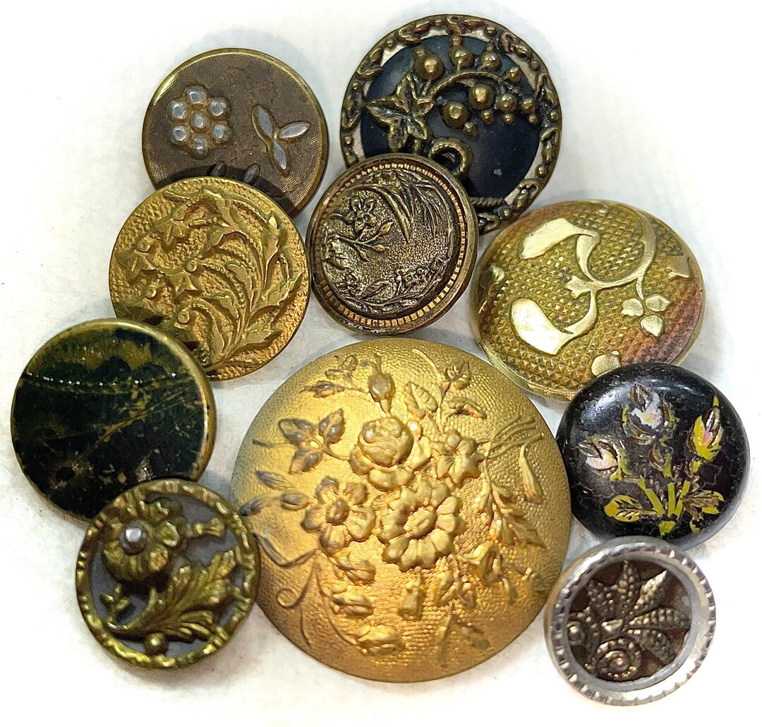 Antique Buttons 10 Metal Pictorial Buttons - Etsy