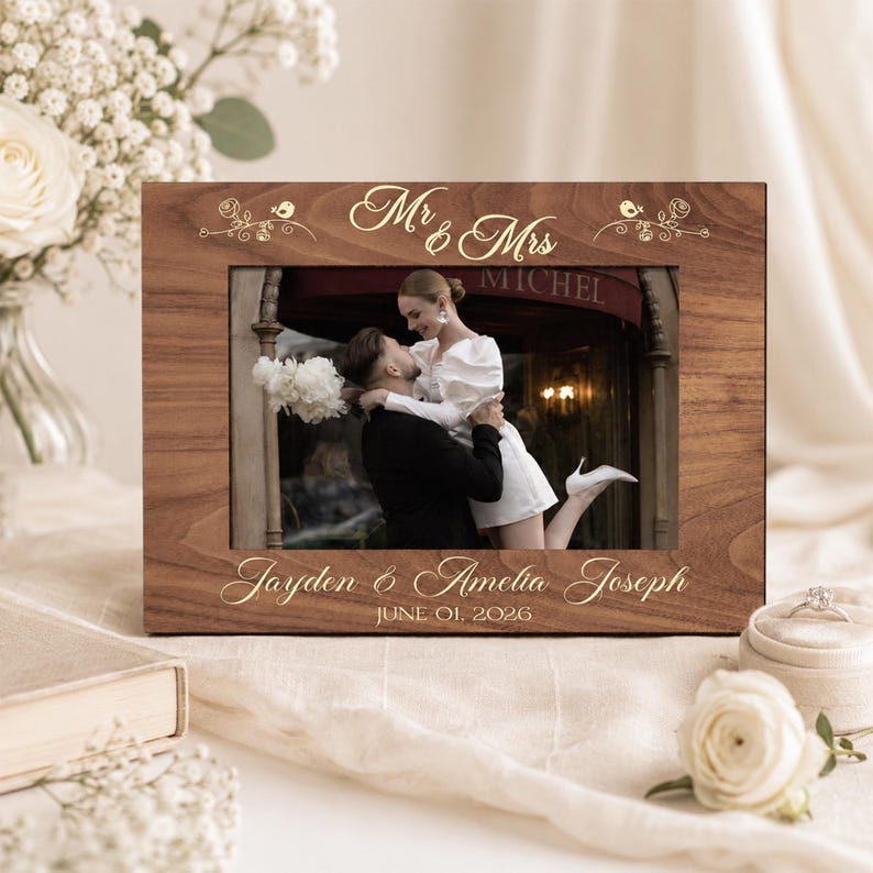 Personalized Wedding Picture Frame, Engraved Mr and Mrs Photo Frame ...