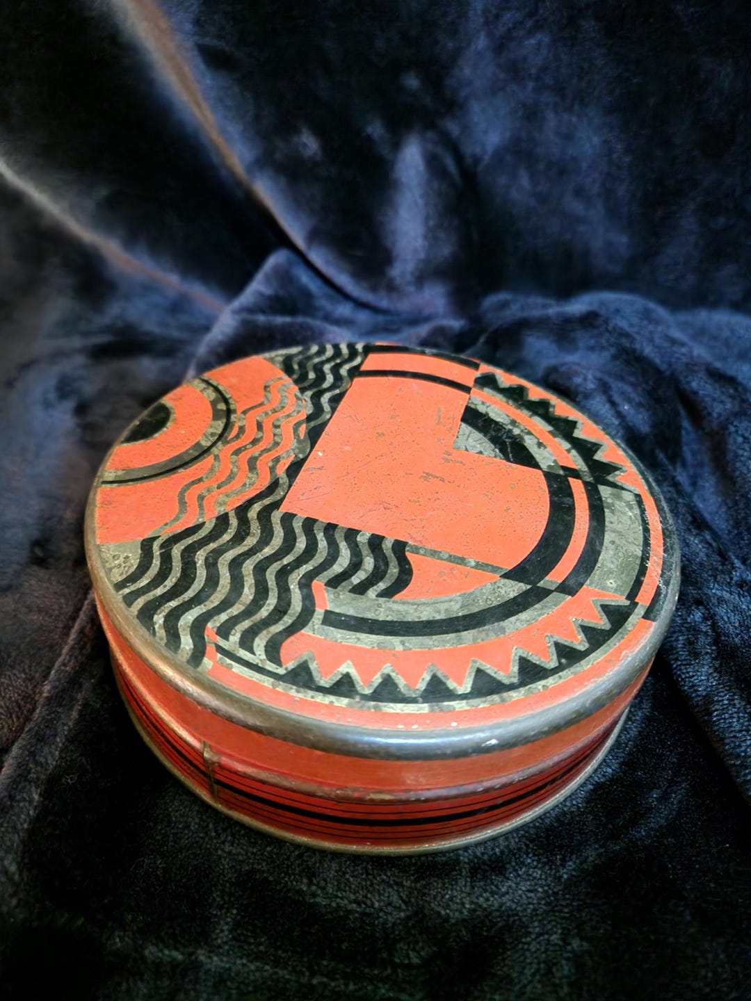 Vintage Round Art Deco Metal Box – Biscuit or Candy Box – Red and Black ...