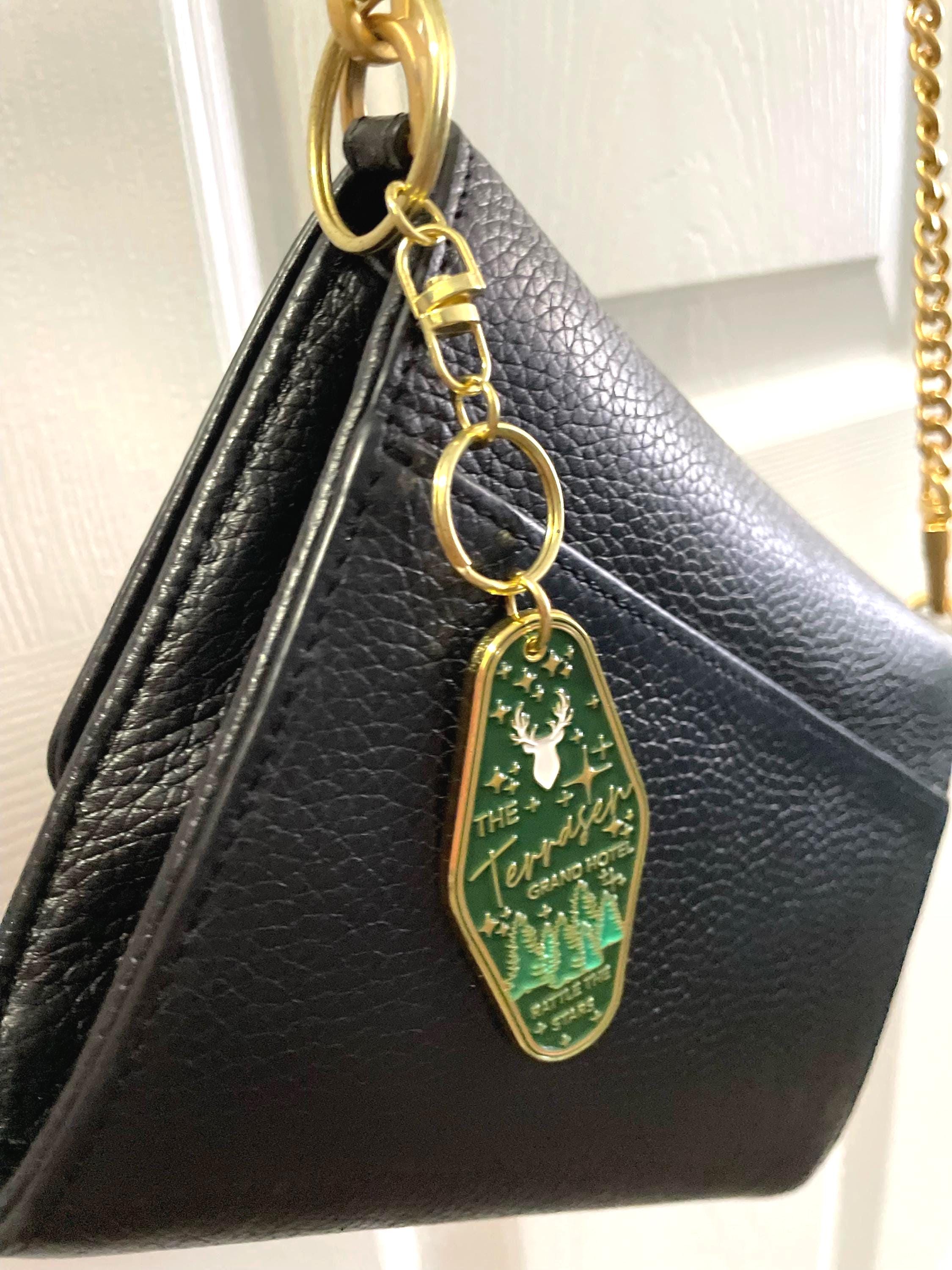 Throne of Glass Terrasen Grand Hotel Motel-style Keychain, Aelin ...