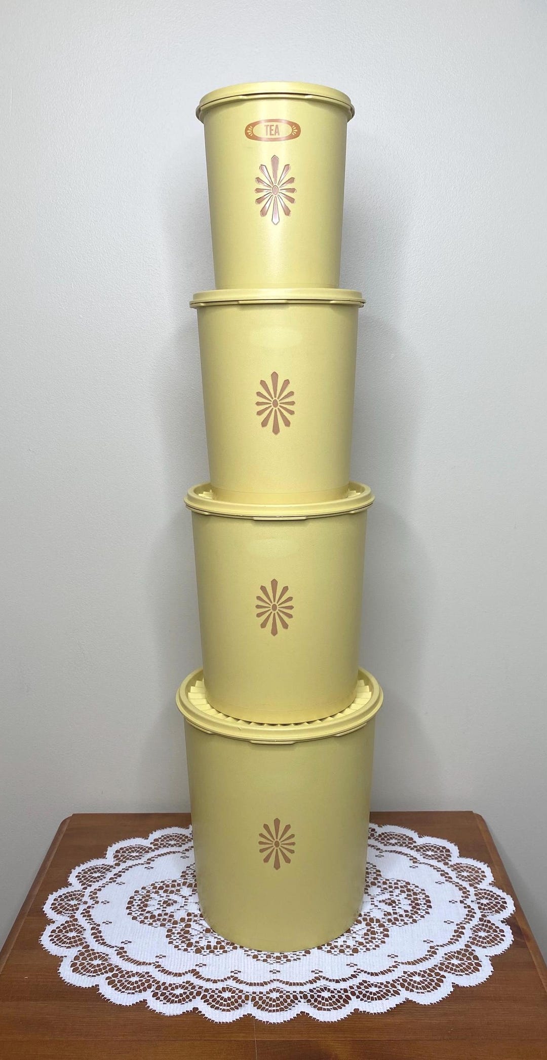 Vintage Tupperware Harvest Gold Set of 4 Nesting Canisters - 8pc With ...