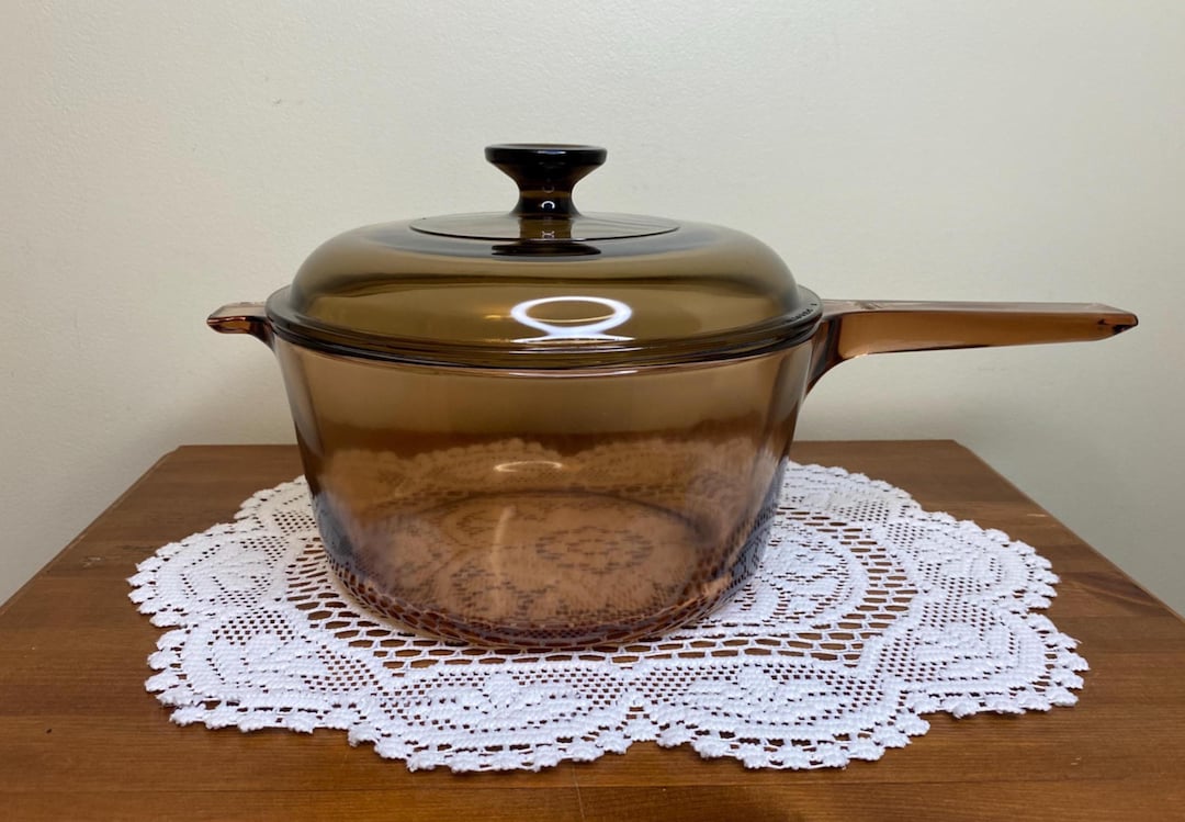 Vintage Visions Corning USA 2.5L Brown Glass Pot With PYREX Lid - Mid ...