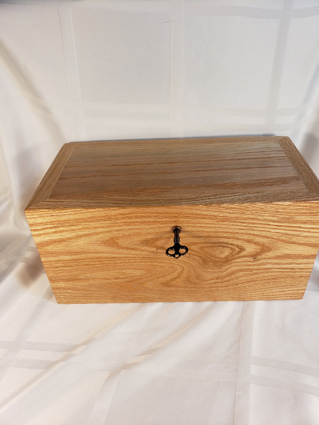 Beautiful Solid American Oak Jewelry Keepsake Box With Lock. - Etsy