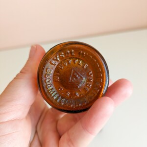 Antique Apothecary Jars 1920s 1930s Medicine Bottle Amber Lavender ...