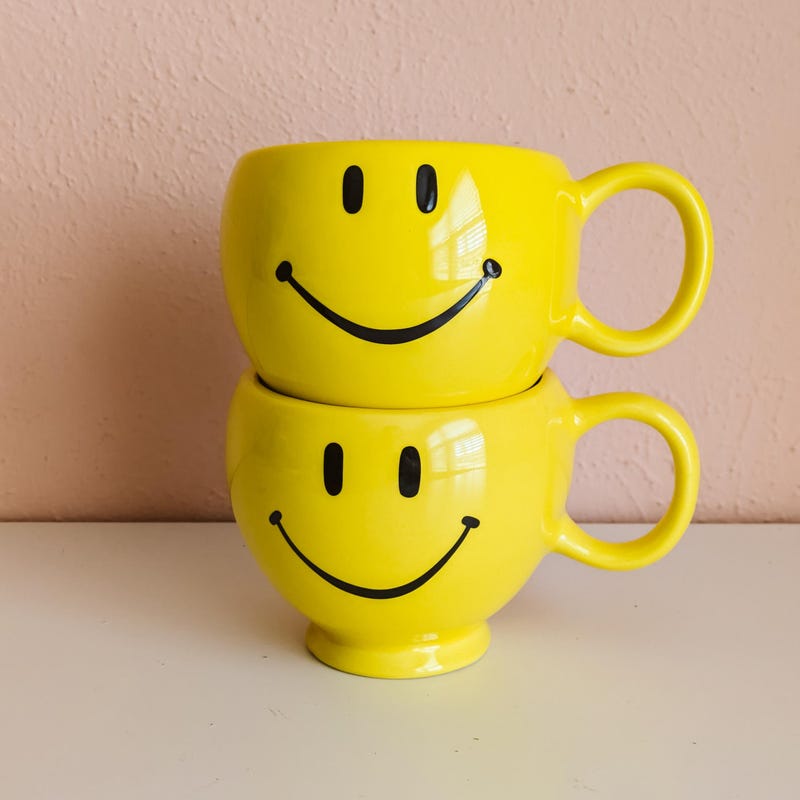 Smiley Face Mug - Etsy