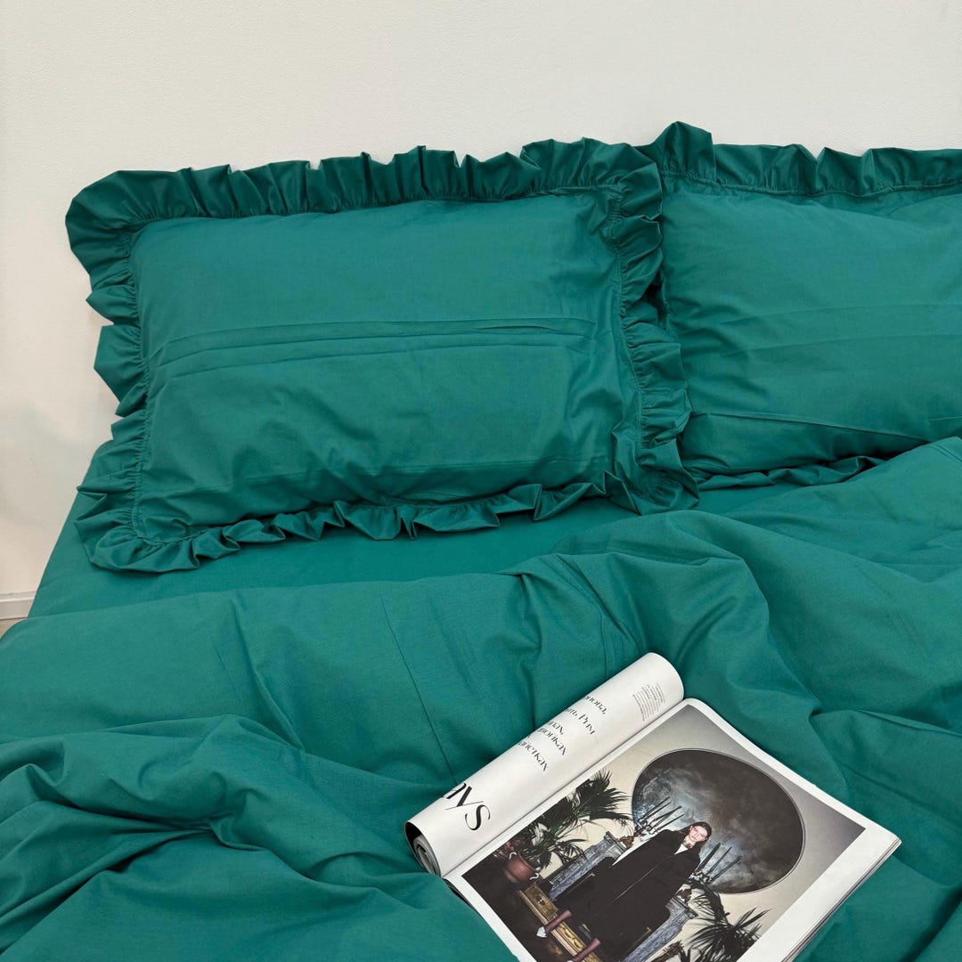 Emerald Green Ruffled Bedding 4 Pc Set – 2 Pillowcases, Duvet Cover ...