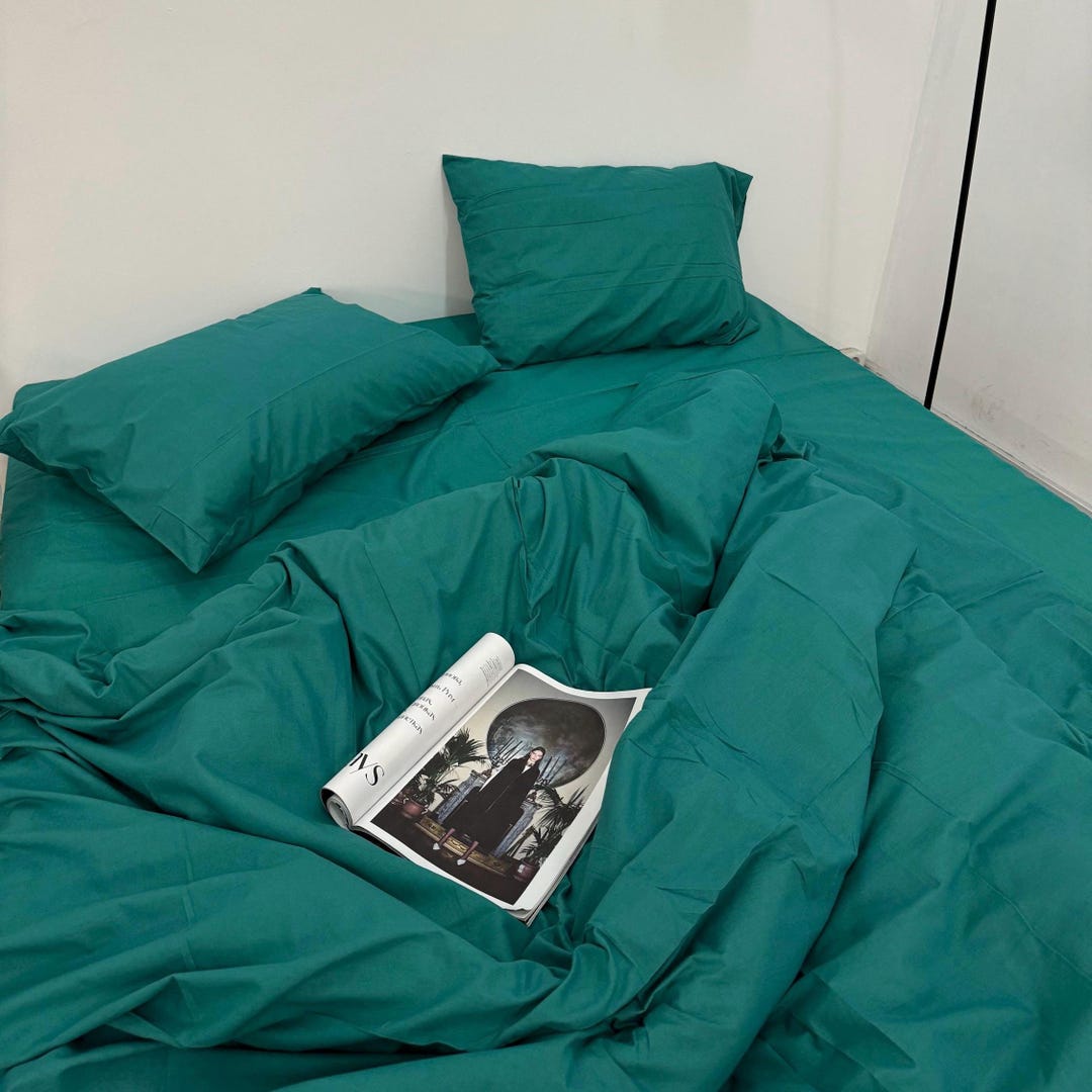 Emerald Green Bedding Set: Duvet Cover, Pillowcases, Flat or Fitted ...